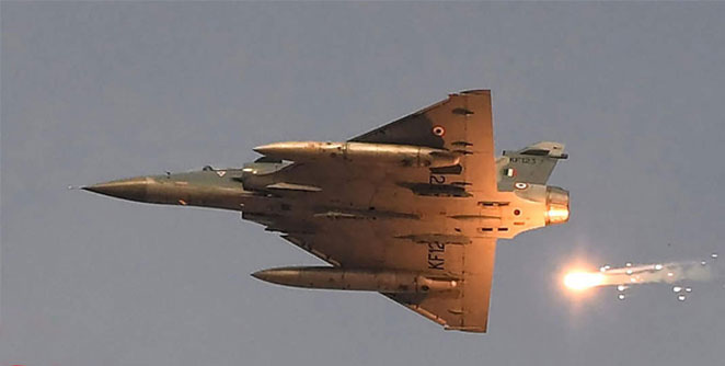 माध्यमातून प्रसिद्ध झाली हवाई दलाच्या एरियल स्ट्राईकची छायाचित्रे ...