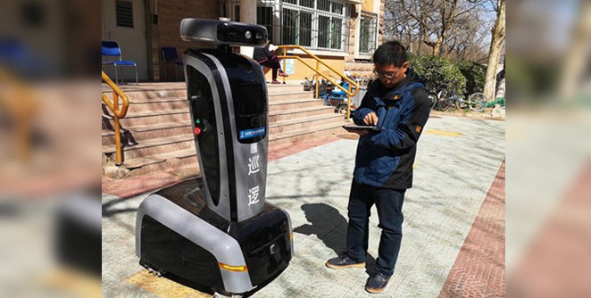 चीनमध्ये दाखल झाले 'चौकीदार' रोबोट - Majha Paper